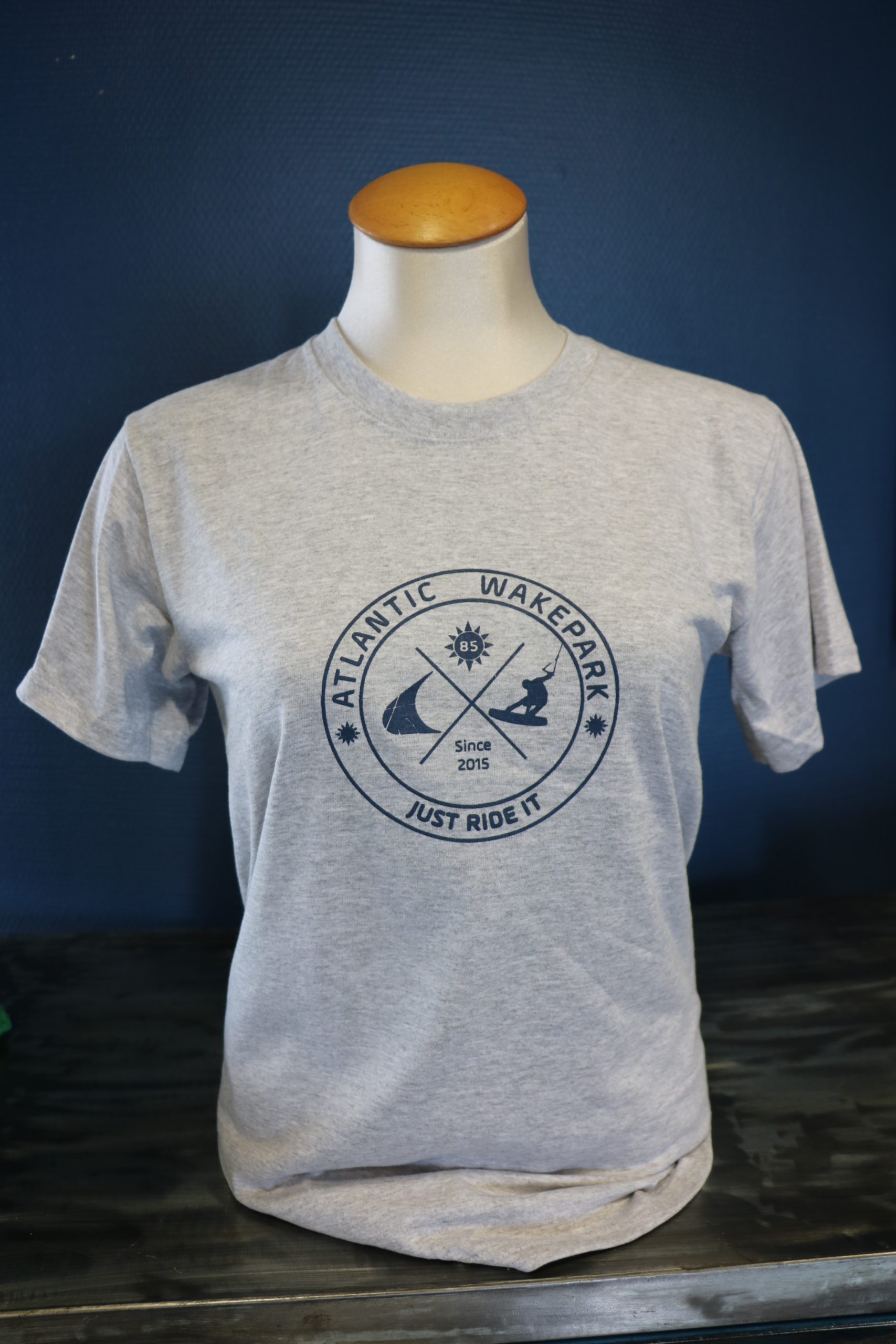 TEE SHIRT AWP GRIS - Téléski Nautique de Vendée - Atlantic Wakepark ...